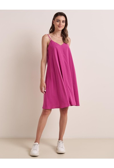 Jimmy Key Kadın Pembe Bol Kesim Askılı V Yaka Elbise Jimmy Key Kadın Pembe Bol Kesim Askılı V Yaka Elbise