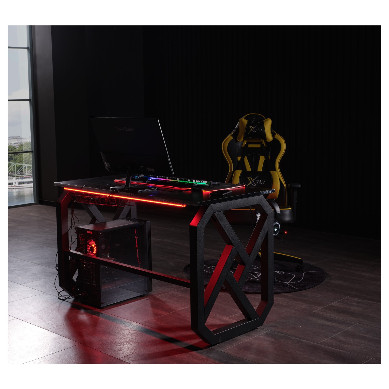 Stepgamer Metal Ayaklı Rgb Profesyonel E Spor Oyuncu Masası Fiyatı