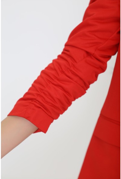 Peaces Store Kolu Büzgülü Ceket Kırmızı - 1108.1174. Peaces Store Kolu Büzgülü Ceket Kırmızı - 1108.1174.