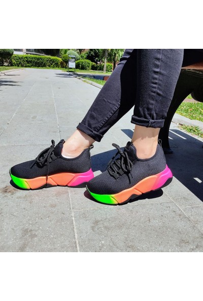 Kotan bağcıklı Hafif Puf Sneaker Kadın Spor Ayakkabı Kotan bağcıklı Hafif Puf Sneaker Kadın Spor Ayakkabı