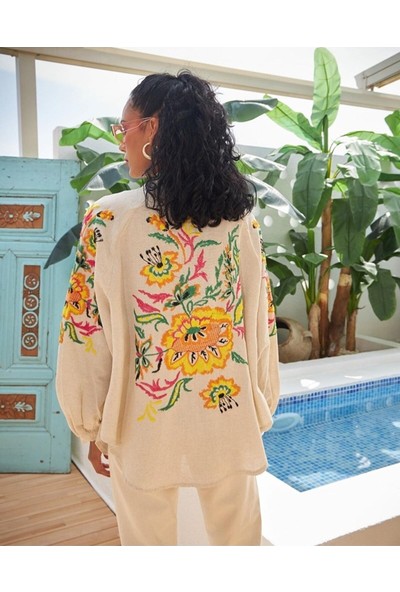 Orfeo Negro Arkası ve Kolları Çiçek Nakışlı Kimono Ceket 32392