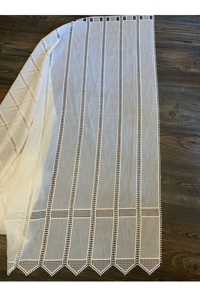 Vanessa Perde Pano Mutfak Güpürü Keten Zemin Üzerine Dantel Işleme Rustik Briz Uyumlu Yükseklik 90 cm Vanessa Perde Pano Mutfak Güpürü Keten Zemin Üzerine Dantel Işleme Rustik Briz Uyumlu Yükseklik 90 cm