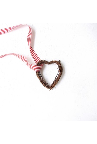 Bimotif Kalp Şekilli Doğal Çelenk, 10 cm 1 Adet