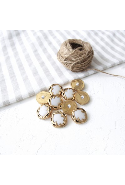 Bimotif Gold-Beyaz Metalize Düğme, 24 mm 10 Adet Bimotif Gold-Beyaz Metalize Düğme, 24 mm 10 Adet