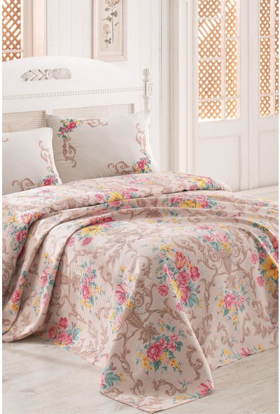 Lady Moda Avangarde Çift Kişilik Pike Takımı Lady Moda Avangarde Çift Kişilik Pike Takımı
