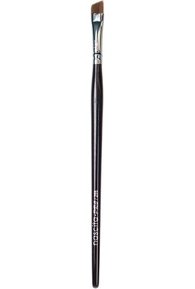 Nascita Pro Angled Eyeliner Brush - Açılı Eyeliner Fırçası Nascita Pro Angled Eyeliner Brush - Açılı Eyeliner Fırçası