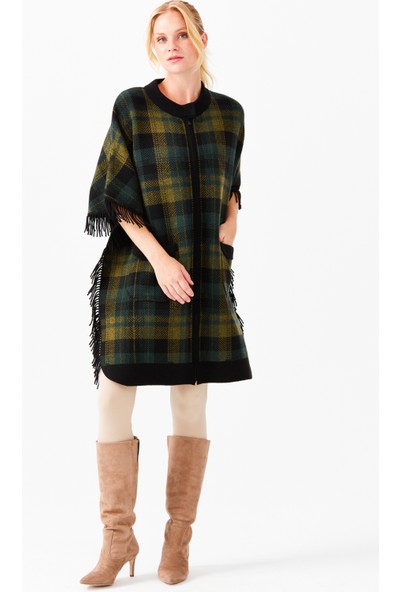 Desen Triko Kadın Dik Yaka Yanları Püsküllü Kareli Panço Yeşil Desen Triko Kadın Dik Yaka Yanları Püsküllü Kareli Panço Yeşil