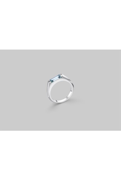 Atiye Pırlanta Altın London Blue Topaz Yüzük Atiye Pırlanta Altın London Blue Topaz Yüzük