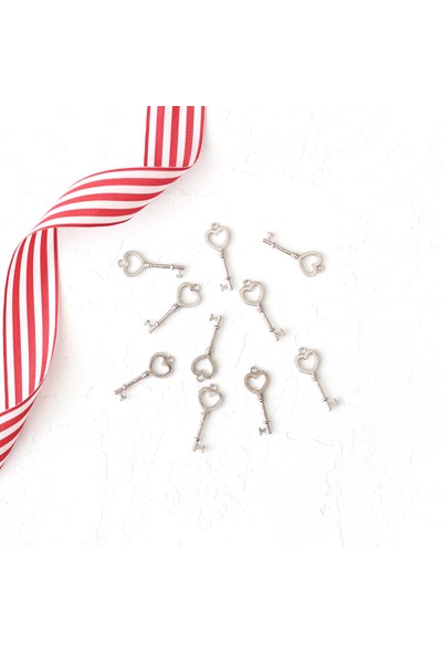 Anahtar, Kalp 10 Adet (Gümüş) Anahtar, Kalp 10 Adet (Gümüş)