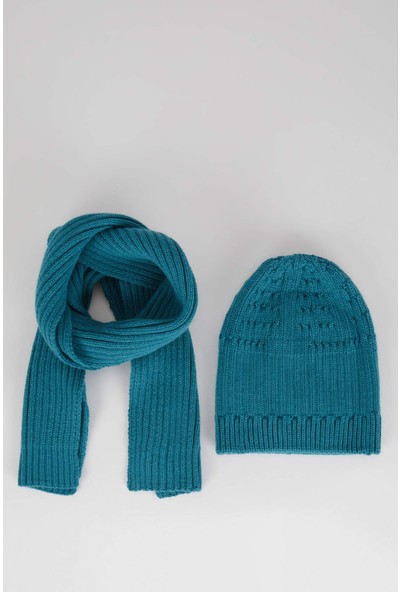 DeFacto Erkek Çocuk Basic Bera Atkı Takımı Y1023A622WN DeFacto Erkek Çocuk Basic Bera Atkı Takımı Y1023A622WN