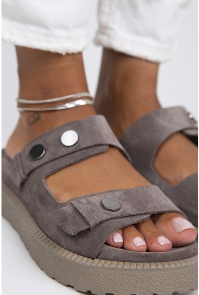 Manijero Carmen Kadın Hakiki Deri Çift Bantlı Vizon Terlik Manijero Carmen Kadın Hakiki Deri Çift Bantlı Vizon Terlik