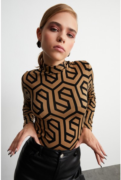 BiPantolon Kadın Camel Siyah Dik Geometrik Desenli Body BiPantolon Kadın Camel Siyah Dik Geometrik Desenli Body