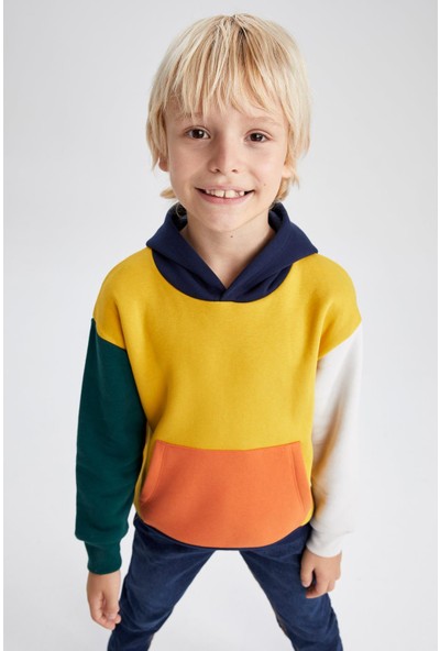 DeFacto Erkek Çocuk Oversize Fit Kalın Kumaş Kapüşonlu Kanguru Cepli Sweatshirt X8372A622AU