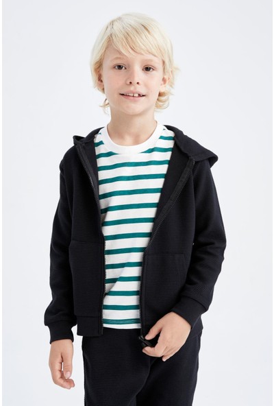 DeFacto Erkek Çocuk Regular Fit Okula Dönüş Kapüşonlu Kanguru Cepli Sweat Hırka T7468A622AU DeFacto Erkek Çocuk Regular Fit Okula Dönüş Kapüşonlu Kanguru Cepli Sweat Hırka T7468A622AU