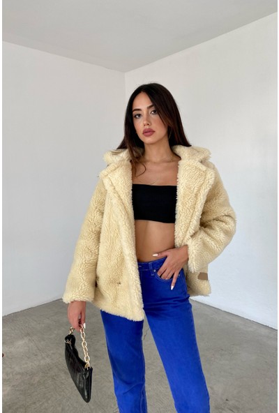 Eka Kadın Krem Kemer Detay Kısa Teddy Kaban 0993-5001 Eka Kadın Krem Kemer Detay Kısa Teddy Kaban 0993-5001