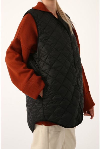 Çıtçıtlı Kapitone Kısa Yelek