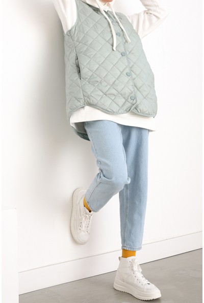 Çıtçıtlı Kapitone Kısa Yelek