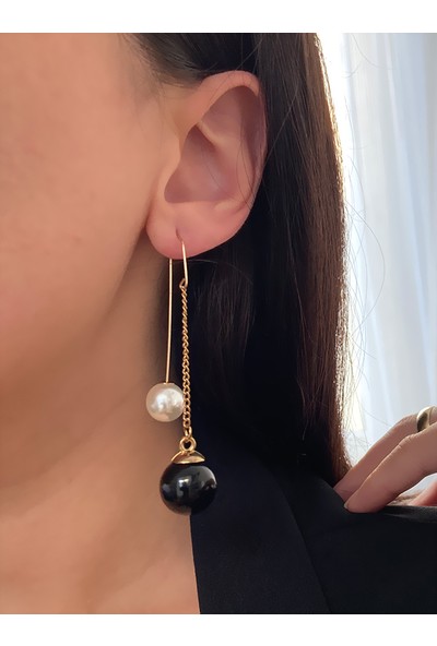 Sgaccessory Gold Zincir Çift Inci Detaylı Sallantılı Kadın Küpe Sgaccessory Gold Zincir Çift Inci Detaylı Sallantılı Kadın Küpe