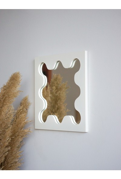 Semya Home Asimetrik Düzensiz Makyaj ve Duvar Aynası Semya Home Asimetrik Düzensiz Makyaj ve Duvar Aynası