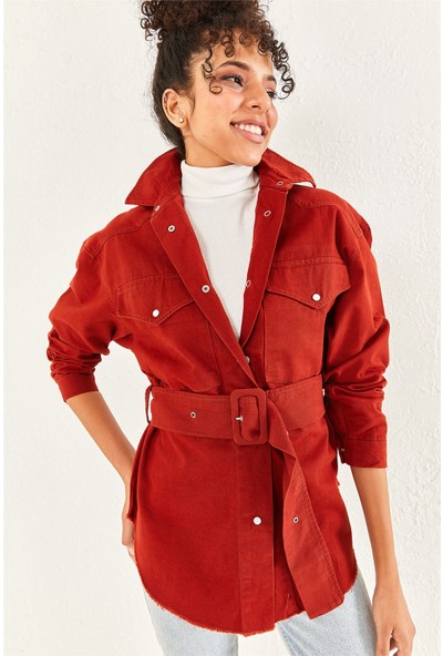 Oshebu Kadın Kemerli Önü Çıtçıtlı Kot Ceket Oshebu Kadın Kemerli Önü Çıtçıtlı Kot Ceket