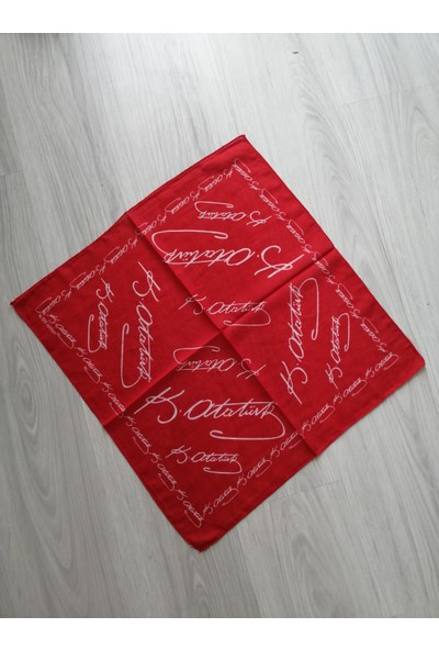 Çapa K. Atatürk Imzalı Bandana Çapa K. Atatürk Imzalı Bandana