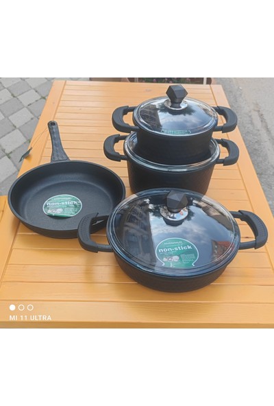 Warranty Kitchen Kahramanlar Motto Döküm 7 Parça Tencere Seti Warranty Kitchen Kahramanlar Motto Döküm 7 Parça Tencere Seti