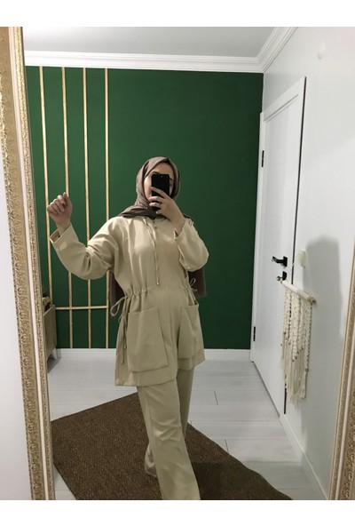 Moda Ala Tesetür Eşofman Takımı Moda Ala Tesetür Eşofman Takımı