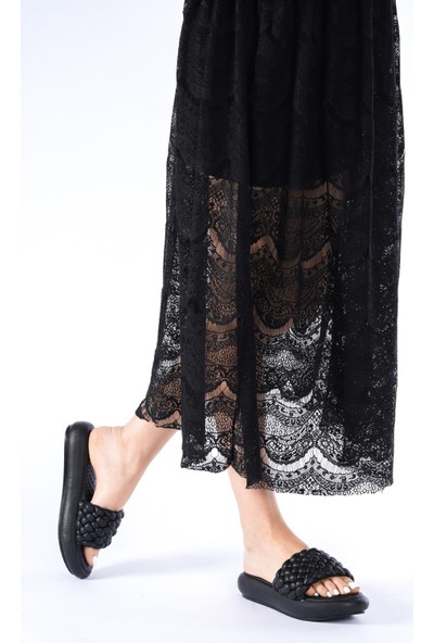 AZULA Kadın Siyah Örgü Detaylı Kalın Tabanlı Terlik