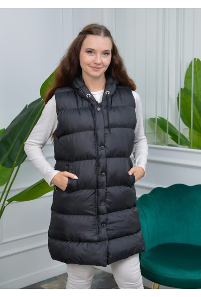 Alnida Collection Siyah Kapüşonlu Fermuarlı Kadın Şişme Yelek Alnida Collection Siyah Kapüşonlu Fermuarlı Kadın Şişme Yelek