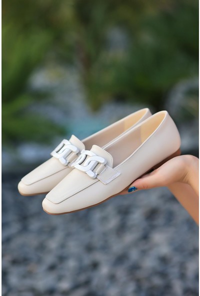 Benice Shoes Kadın Önü Toka Detaylı Günlük Babet 255-764