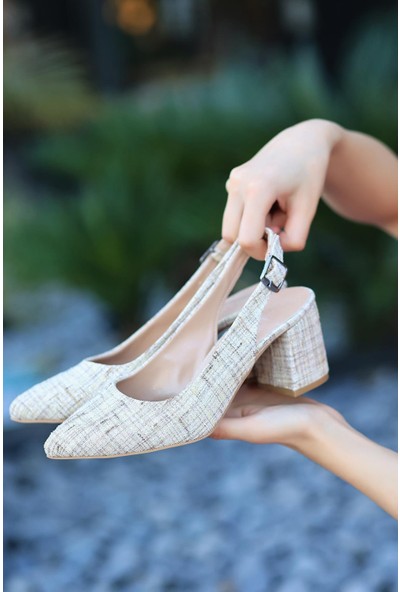 Benice Shoes Kadın Kalın Topuklu Arka Açık Keten Klasik Topuklu Ayakkabı 09-701 Benice Shoes Kadın Kalın Topuklu Arka Açık Keten Klasik Topuklu Ayakkabı 09-701