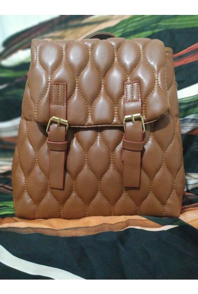 Bayan Sırt Çantası Siyah Ayarlanabilir Uzun Askı. Bayan Sırt Çantası Siyah Ayarlanabilir Uzun Askı.