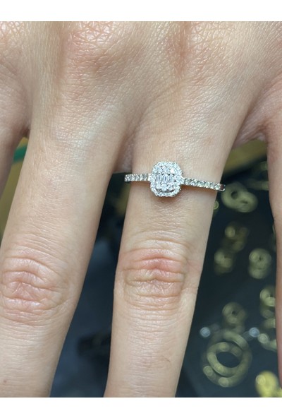 Ruhbaş Pırlanta Pırlanta Altın Baget Yüzük