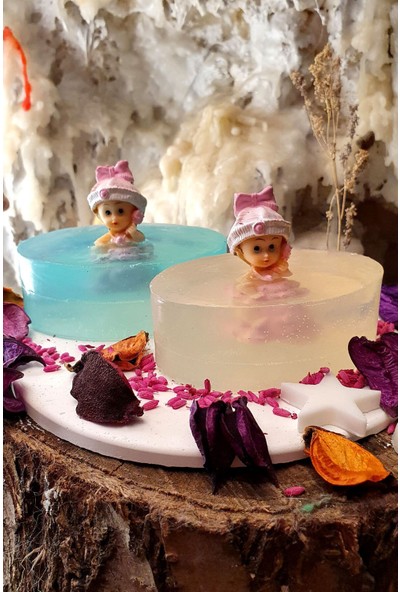 Black Pearl 2'Li Doğal Bebek Pudrası Kokulu Çocuk Banyo Ve El Sabunu - 240 Gram Black Pearl 2'Li Doğal Bebek Pudrası Kokulu Çocuk Banyo Ve El Sabunu - 240 Gram