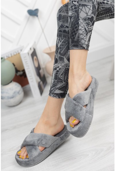 Xstreet Smt-02 Çapraz Kadın Ev Terliği Kışlık Yünlü Terlik Xstreet Smt-02 Çapraz Kadın Ev Terliği Kışlık Yünlü Terlik