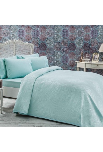 Taç Jakarlı Çift Kişilik Pike Takımı - Rosabella Turkuaz Taç Jakarlı Çift Kişilik Pike Takımı - Rosabella Turkuaz