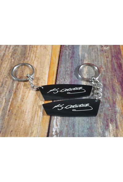 Ömr Dizayn Hediye Kemal Atatürk İmza Anahtarlık