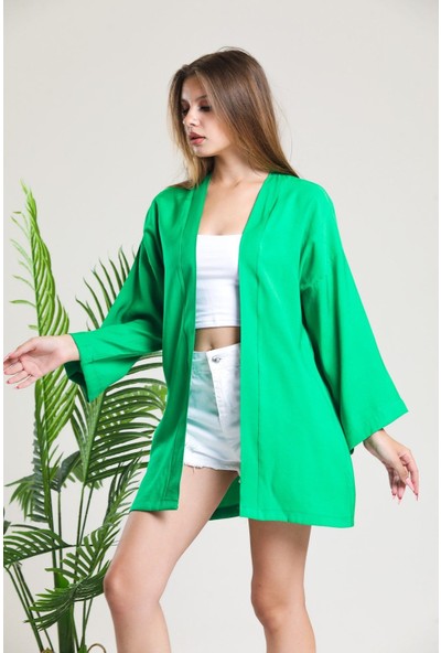 Siyah Kadın Yeşil Fakir Kol Dokuma Viskon Kimono - GİY00186 Siyah Kadın Yeşil Fakir Kol Dokuma Viskon Kimono - GİY00186