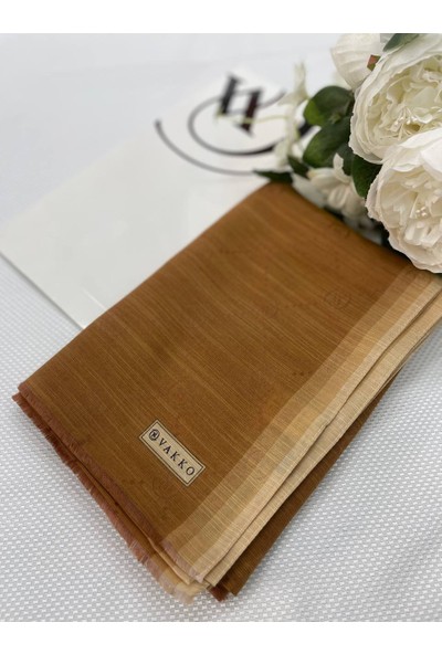 Vakko Monogram Yeni Sezon Şal Vakko Monogram Yeni Sezon Şal