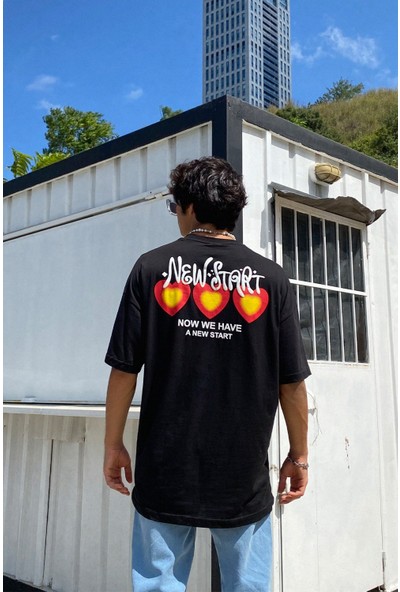 Flaw New Start Heart Baskılı Oversize Tshirt Flaw New Start Heart Baskılı Oversize Tshirt