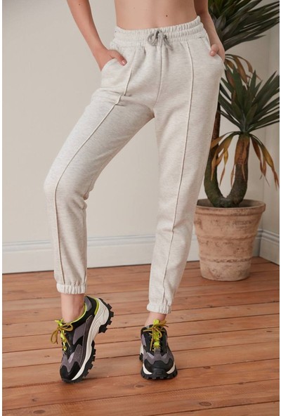 Fiolin  yüksek Bel Önü Çımalı Şardonlu Eşofman Altı Fiolin  yüksek Bel Önü Çımalı Şardonlu Eşofman Altı