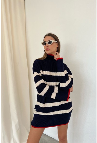 Eka Kadın Lacivert Çizgili Balıkçı Yaka Uzun Kazak 1014-4003 Eka Kadın Lacivert Çizgili Balıkçı Yaka Uzun Kazak 1014-4003