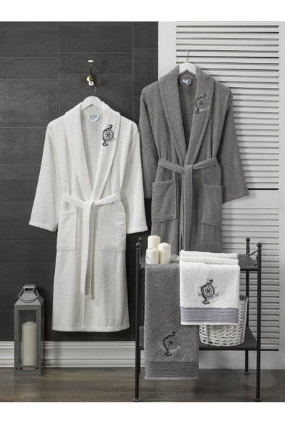 Ventisette 4 Parça Çift Pamuklu Nakışlı Havlulu Bornoz Seti Ventisette 4 Parça Çift Pamuklu Nakışlı Havlulu Bornoz Seti