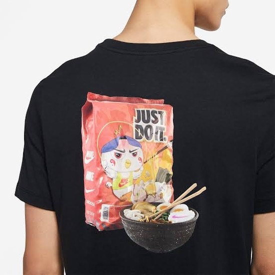 Nike Sportswear Food Ramen Jdi Short Sleeve Erkek Tisort Fiyatı