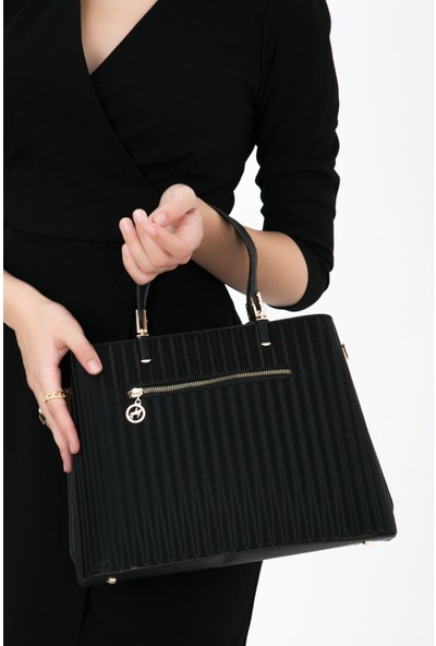 Lifonbag Kadın Uzun Çapraz Askılı 4 Bölmeli Omuz & El Çantası Lifonbag Kadın Uzun Çapraz Askılı 4 Bölmeli Omuz & El Çantası