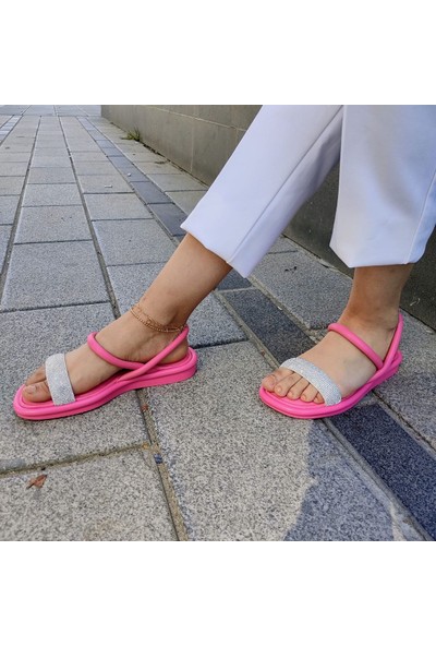 Kotan Fuşya Puf Düz Taban Kadın Sandalet