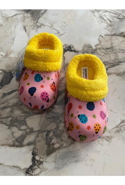 Gezer Kız Çocuk Kürklü Ev Terliği