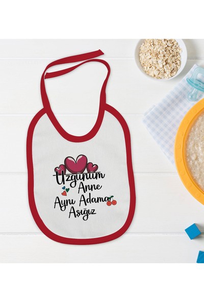 Bk Kids Aynı Adama Aşığız Tasarımlı Kırmızı Bebek Mama Önlüğü-1 Bk Kids Aynı Adama Aşığız Tasarımlı Kırmızı Bebek Mama Önlüğü-1