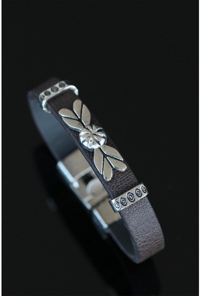 Metal Aksesuarlı Kahverengi Deri Erkek Bileklik Metal Aksesuarlı Kahverengi Deri Erkek Bileklik