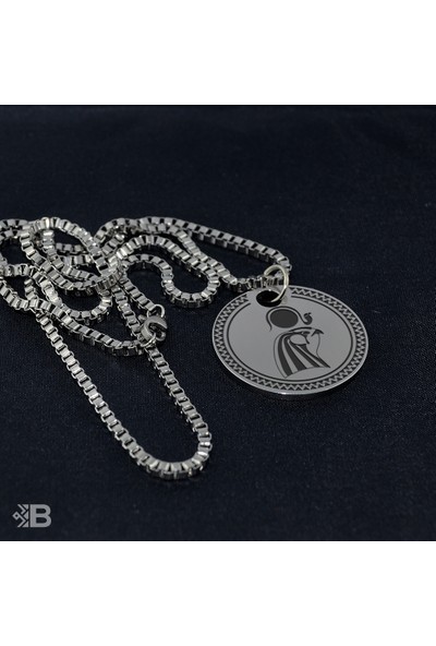 Bayzade Mısır Tanrı Ra Yuvarlak Çelik Kolye Bayzade Mısır Tanrı Ra Yuvarlak Çelik Kolye